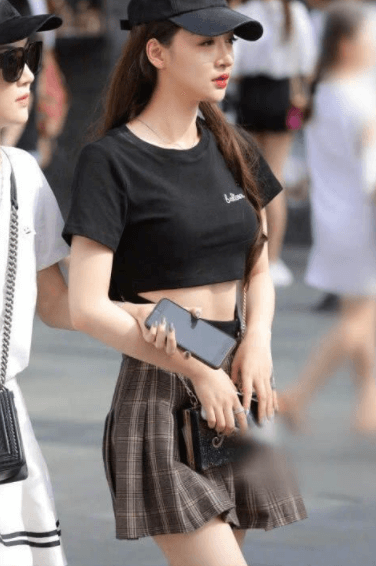 How To Match The Tops With Navel Exposed? - B.D.Seamless